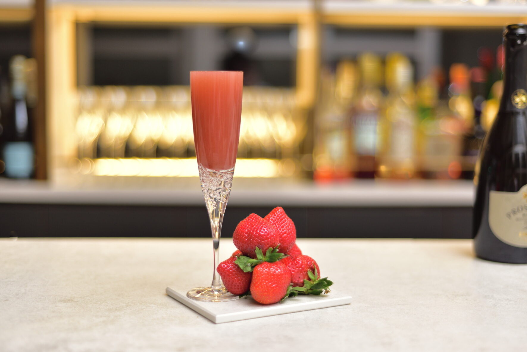 プロセッコとあまおうの「ロッシーニ」 | MARTINOTTI Prosecco Bar & Caffè | マルティノッティ プロセッコ ...